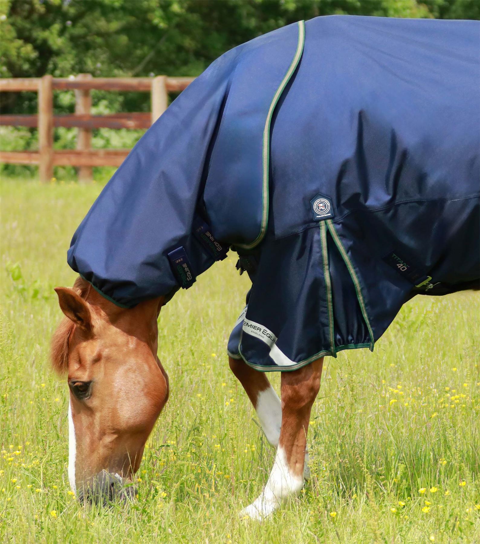 Premier Equine Titan 40g Turnout Rug with Snug-Fit Neck Cover – Just Horse Riders